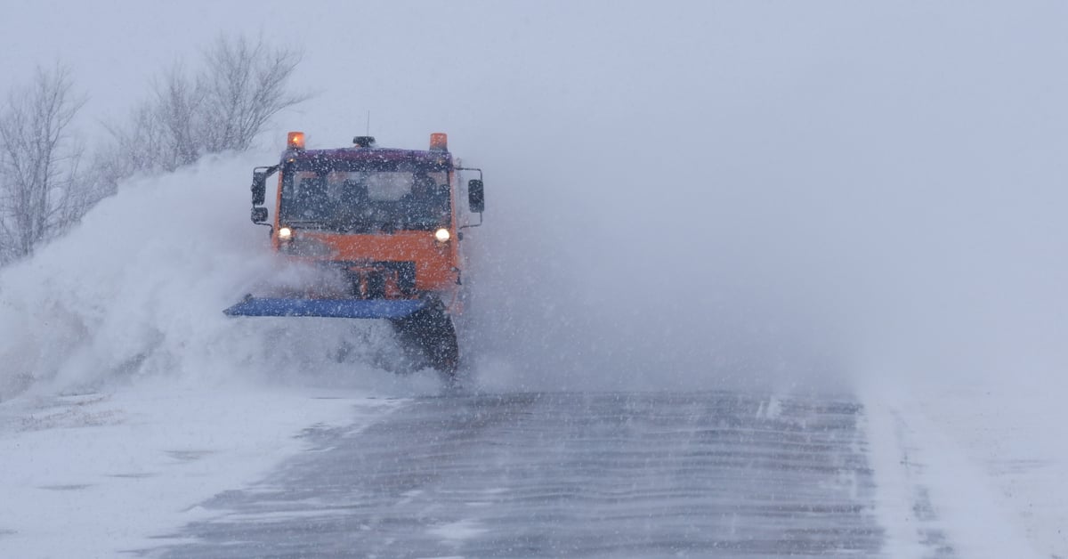 8 Signs Your Truck Needs New Snow Plow Equipment